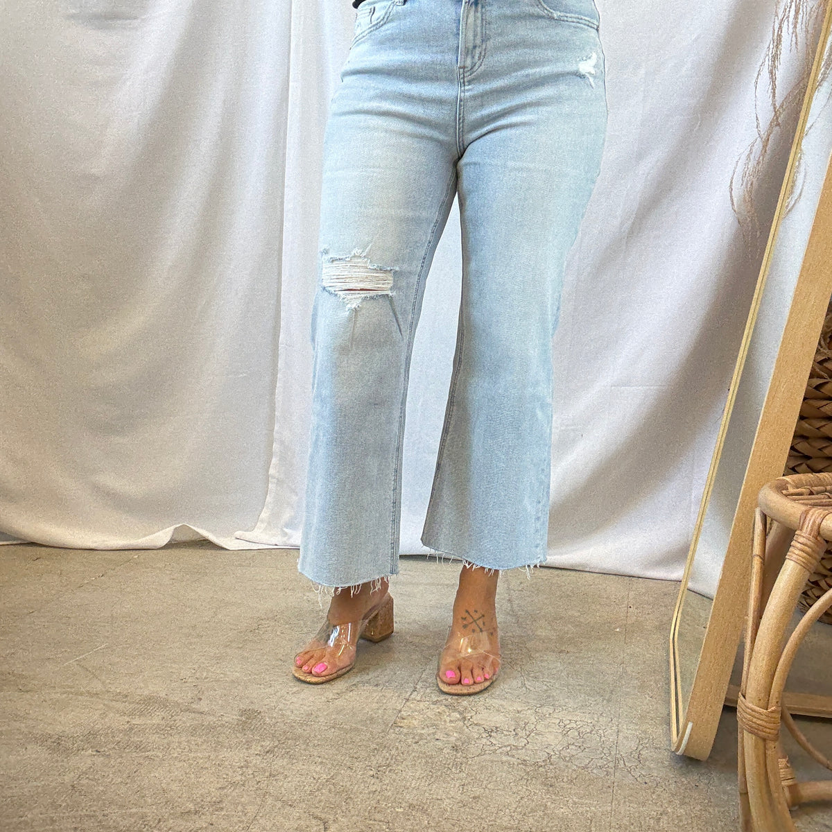 Mica Light Cloudy Jeans – The Silo Boutique