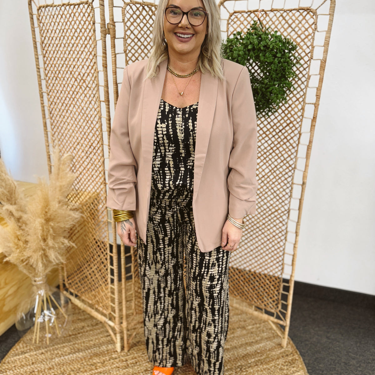 Classic Mocha Blazer – The Silo Boutique