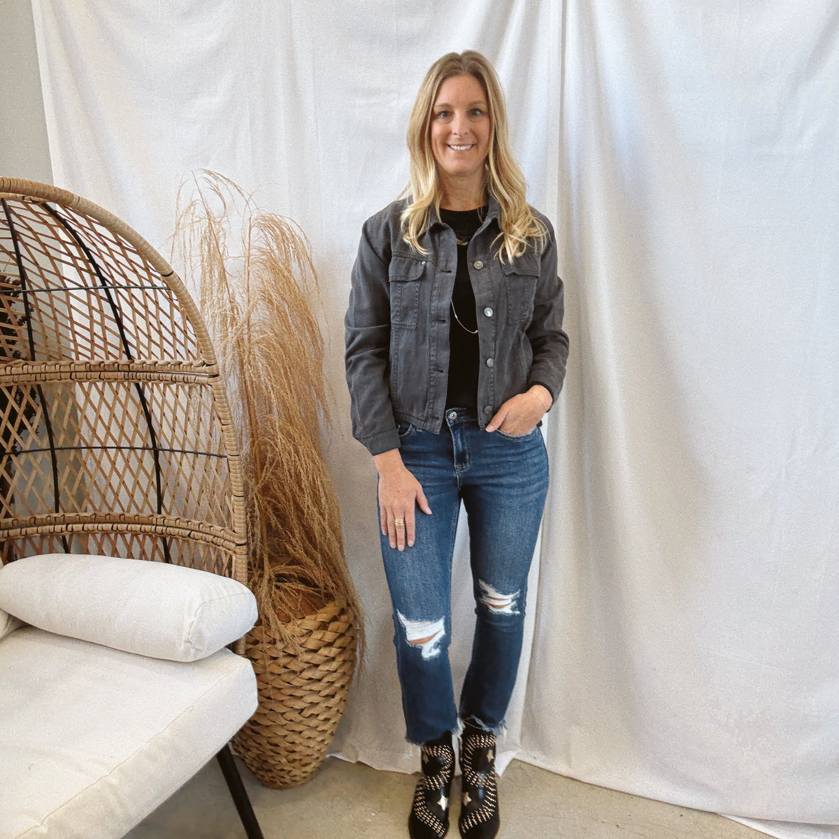 Mica Scotch Blue Bite Hem Jeans – The Silo Boutique